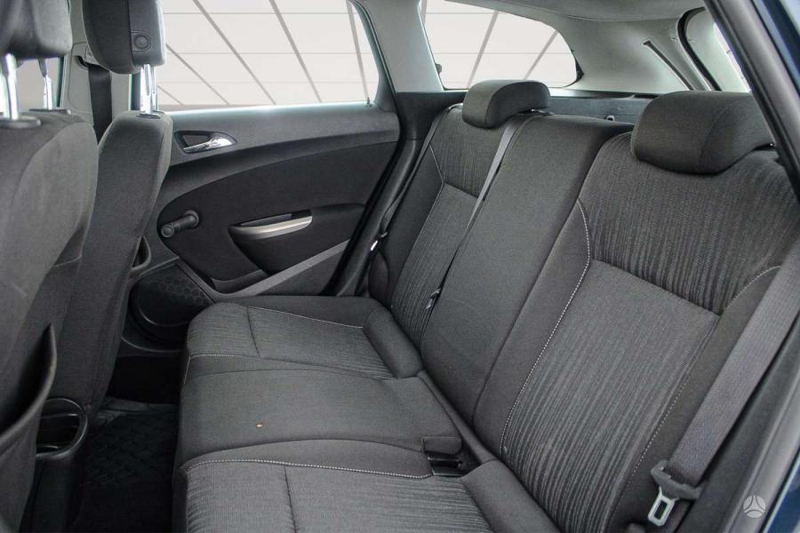 Blue Opel Astra 2011 in Kaunas, with an engine capacity of 1.70 L and mileage of 269 thousand km for 3990 €, photo 12 on AUTOMOTO.COM.LV