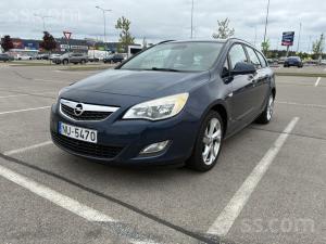 Blue Opel Astra 2011 in Riga, with an engine capacity of 1.30 L and mileage of 320 thousand km for 2500 €, photo  on AUTOMOTO.COM.LV