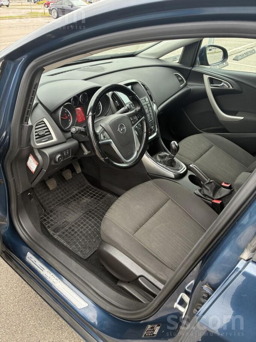 Zils Opel Astra 2011 Rīga, ar dzinēja tilpumu 1.30 L un nobraukumu 320 tūkst. km par 2500 €, foto 7 vietnē AUTOMOTO.COM.LV