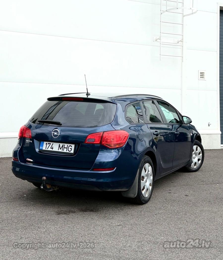 Zils Opel Astra 2011 Tallina, ar dzinēja tilpumu 1.40 L un nobraukumu 220 tūkst. km par 2699 €, foto 3 vietnē AUTOMOTO.COM.LV