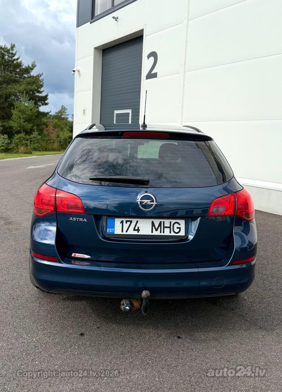 Zils Opel Astra 2011 Tallina, ar dzinēja tilpumu 1.40 L un nobraukumu 220 tūkst. km par 2699 €, foto 6 vietnē AUTOMOTO.COM.LV
