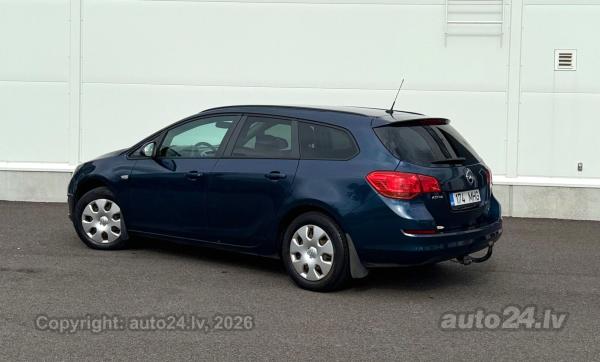 Zils Opel Astra 2011 Tallina, ar dzinēja tilpumu 1.40 L un nobraukumu 220 tūkst. km par 2699 €, foto 11 vietnē AUTOMOTO.COM.LV