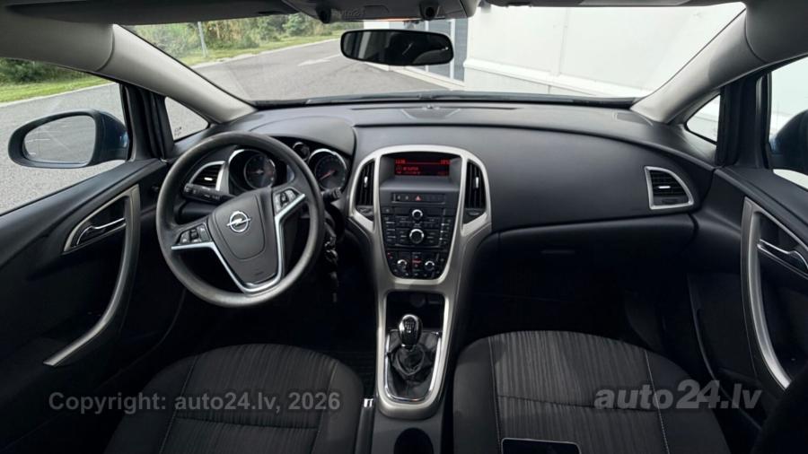 Zils Opel Astra 2011 Tallina, ar dzinēja tilpumu 1.40 L un nobraukumu 220 tūkst. km par 2699 €, foto 13 vietnē AUTOMOTO.COM.LV