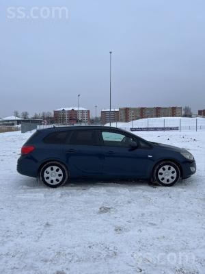 Zils Opel Astra 2012 Valmiera, ar dzinēja tilpumu 1.60 L un nobraukumu 246 tūkst. km par 3300 €, foto 4 vietnē AUTOMOTO.COM.LV