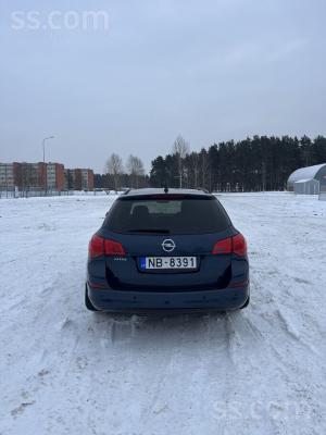 Zils Opel Astra 2012 Valmiera, ar dzinēja tilpumu 1.60 L un nobraukumu 246 tūkst. km par 3300 €, foto 6 vietnē AUTOMOTO.COM.LV