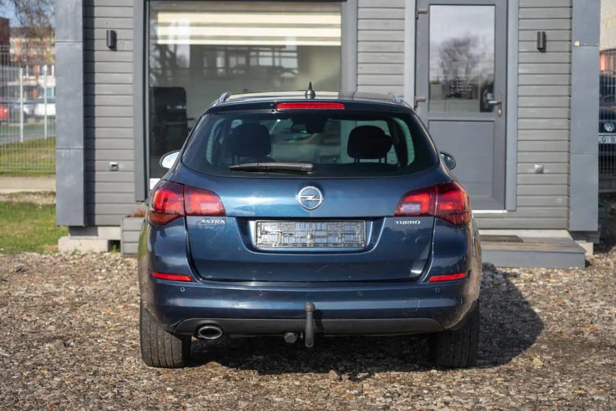 Zils Opel Astra 2012 Liepāja, ar dzinēja tilpumu 1.40 L un nobraukumu 293 tūkst. km par 4400 €, foto 5 vietnē AUTOMOTO.COM.LV