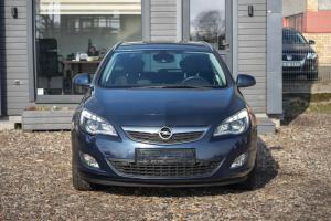 Zils Opel Astra 2012 Liepāja, ar dzinēja tilpumu 1.40 L un nobraukumu 293 tūkst. km par 4400 €, foto 8 vietnē AUTOMOTO.COM.LV