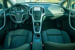 Zils Opel Astra 2012 Liepāja, ar dzinēja tilpumu 1.40 L un nobraukumu 293 tūkst. km par 4400 €, foto 9 vietnē AUTOMOTO.COM.LV