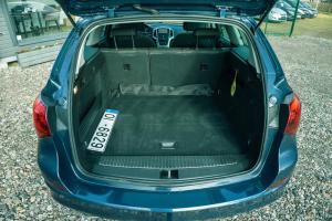 Zils Opel Astra 2012 Liepāja, ar dzinēja tilpumu 1.40 L un nobraukumu 293 tūkst. km par 4400 €, foto 13 vietnē AUTOMOTO.COM.LV