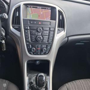 Blue Opel Astra 2012 in Utena, with an engine capacity of 1.40 L and mileage of 177 thousand km for 2900 €, photo 7 on AUTOMOTO.COM.LV