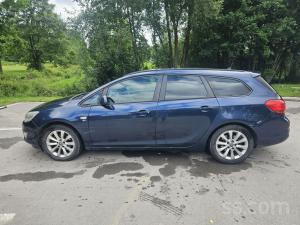 Zils Opel Astra 2012 Bauska, ar dzinēja tilpumu 1.70 L un nobraukumu 0 tūkst. km par 3000 €, foto 4 vietnē AUTOMOTO.COM.LV