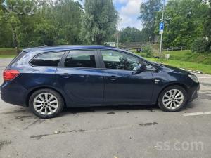 Zils Opel Astra 2012 Bauska, ar dzinēja tilpumu 1.70 L un nobraukumu 0 tūkst. km par 3000 €, foto 5 vietnē AUTOMOTO.COM.LV