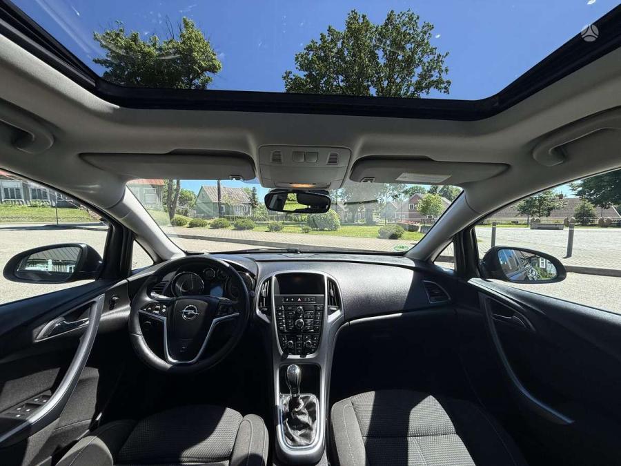 Zils Opel Astra 2013 Raseiniai, ar dzinēja tilpumu 1.69 L un nobraukumu 298 tūkst. km par 2990 €, foto 5 vietnē AUTOMOTO.COM.LV