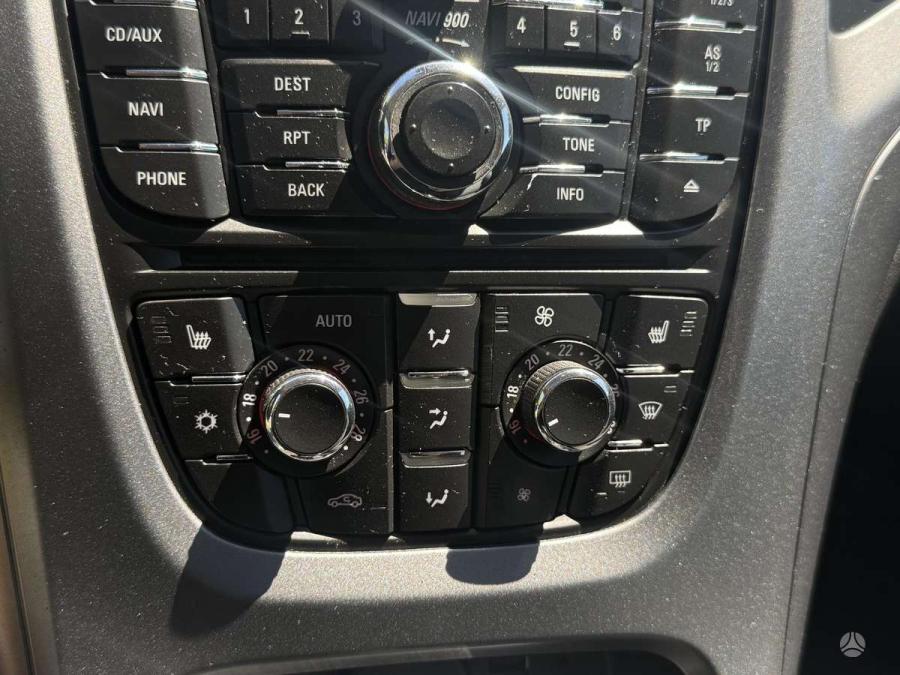 Zils Opel Astra 2013 Raseiniai, ar dzinēja tilpumu 1.69 L un nobraukumu 298 tūkst. km par 2990 €, foto 11 vietnē AUTOMOTO.COM.LV