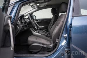 Blue Opel Astra 2013 in Riga, with an engine capacity of 2.00 L and mileage of 322 thousand km for 1650 €, photo 10 on AUTOMOTO.COM.LV