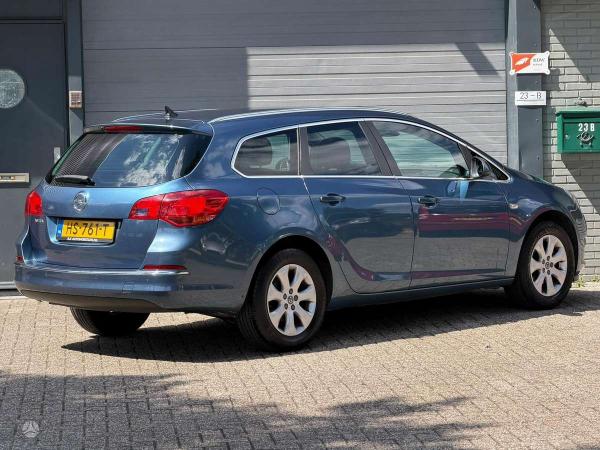 Blue Opel Astra 2015 in Marijampole, with an engine capacity of 1.36 L and mileage of 340 thousand km for 3000 €, photo 5 on AUTOMOTO.COM.LV