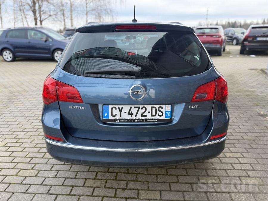 Zils Opel Astra 2016 Talsi, ar dzinēja tilpumu 1.60 L un nobraukumu 140 tūkst. km par 8590 €, foto 6 vietnē AUTOMOTO.COM.LV
