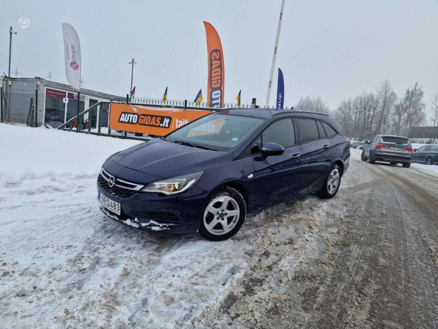 Blue Opel Astra 2016 in Kaunas, with an engine capacity of 1.60 L and mileage of 251 thousand km for 4990 €, photo 1 on AUTOMOTO.COM.LV