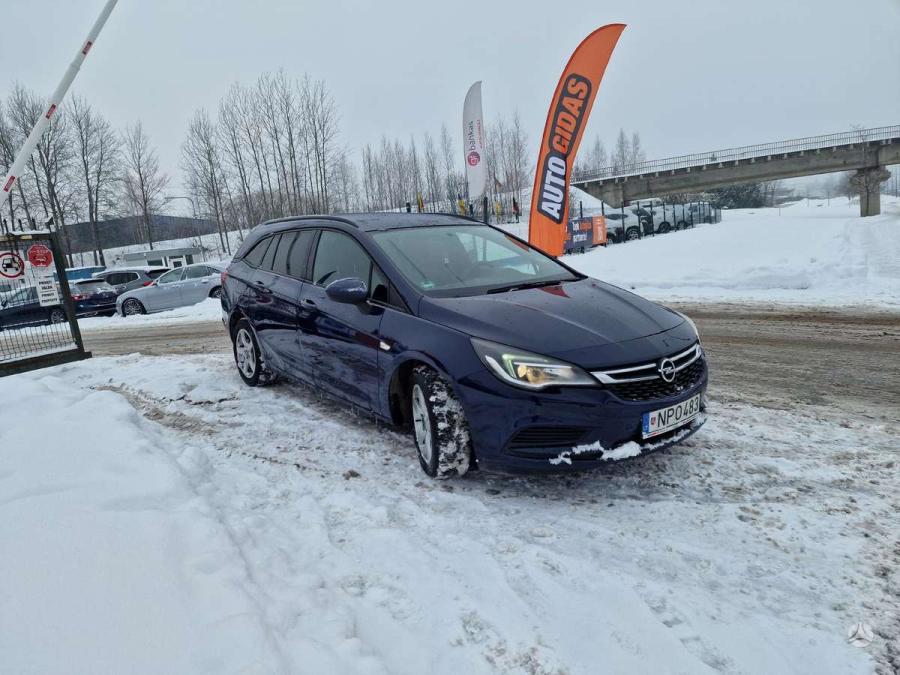 Blue Opel Astra 2016 in Kaunas, with an engine capacity of 1.60 L and mileage of 251 thousand km for 4990 €, photo 3 on AUTOMOTO.COM.LV