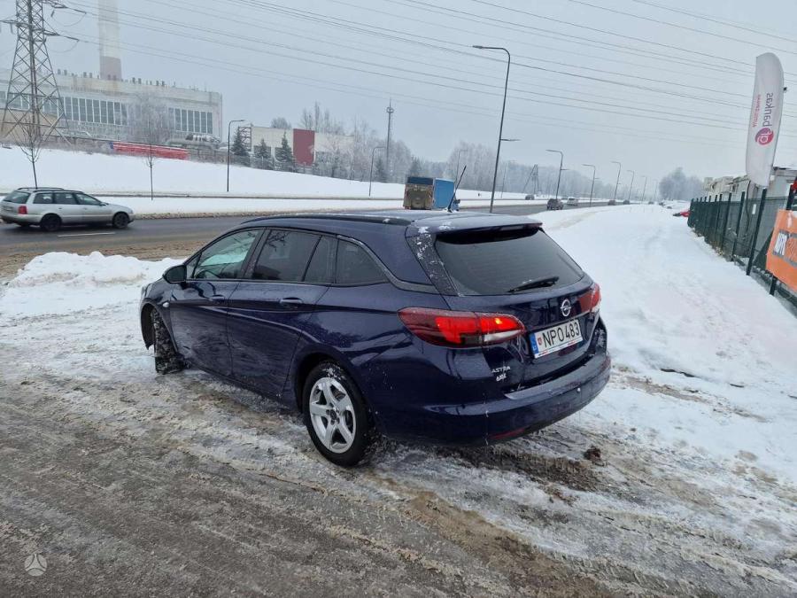 Blue Opel Astra 2016 in Kaunas, with an engine capacity of 1.60 L and mileage of 251 thousand km for 4990 €, photo 8 on AUTOMOTO.COM.LV