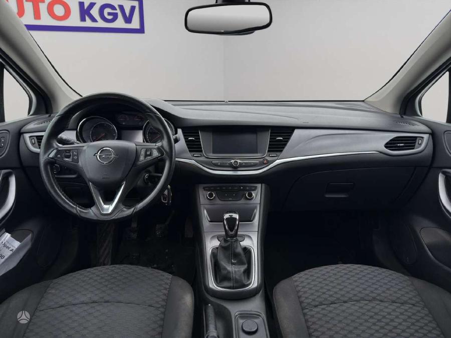 Blue Opel Astra 2016 in Vilnius, with an engine capacity of 1.60 L and mileage of 217 thousand km for 5199 €, photo 12 on AUTOMOTO.COM.LV