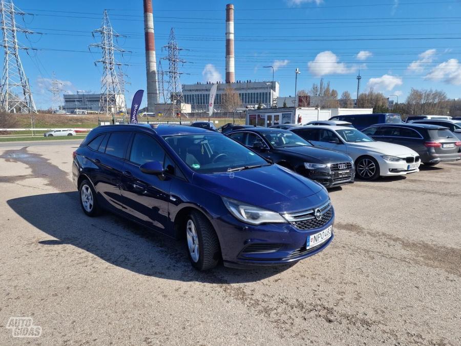 Blue Opel Astra 2016 in Kaunas, with an engine capacity of 1.60 L and mileage of 251 thousand km for 4990 €, photo 4 on AUTOMOTO.COM.LV
