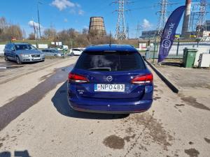 Blue Opel Astra 2016 in Kaunas, with an engine capacity of 1.60 L and mileage of 251 thousand km for 4990 €, photo 8 on AUTOMOTO.COM.LV