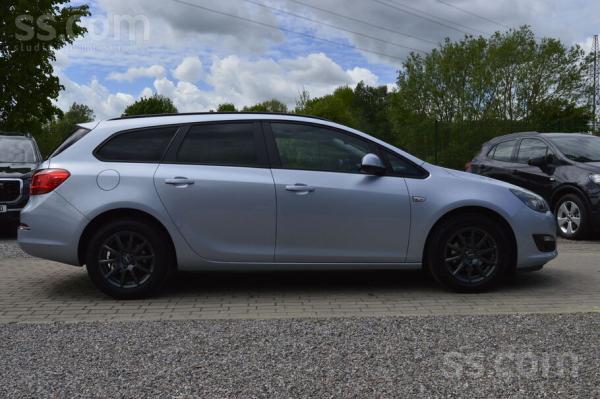 Blue Opel Astra 2016 in Tukums, with an engine capacity of 1.40 L and mileage of 170 thousand km for 6595 €, photo 7 on AUTOMOTO.COM.LV