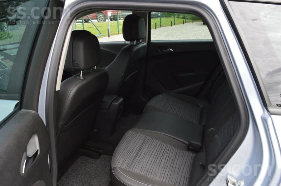 Zils Opel Astra 2016 Tukums, ar dzinēja tilpumu 1.40 L un nobraukumu 170 tūkst. km par 6595 €, foto 10 vietnē AUTOMOTO.COM.LV