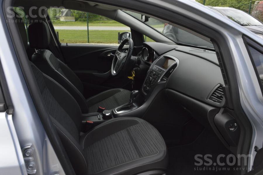 Zils Opel Astra 2016 Tukums, ar dzinēja tilpumu 1.40 L un nobraukumu 170 tūkst. km par 6595 €, foto 12 vietnē AUTOMOTO.COM.LV
