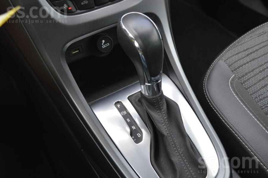 Zils Opel Astra 2016 Tukums, ar dzinēja tilpumu 1.40 L un nobraukumu 170 tūkst. km par 6595 €, foto 16 vietnē AUTOMOTO.COM.LV