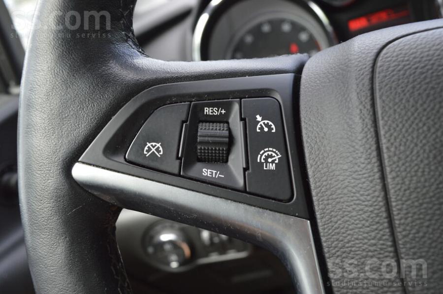 Zils Opel Astra 2016 Tukums, ar dzinēja tilpumu 1.40 L un nobraukumu 170 tūkst. km par 6595 €, foto 17 vietnē AUTOMOTO.COM.LV
