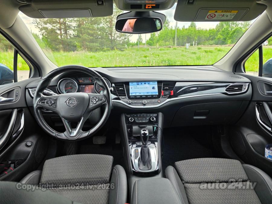 Blue Opel Astra 2016 in Tartu, with an engine capacity of 1.60 L and mileage of 53 thousand km for 11900 €, photo 9 on AUTOMOTO.COM.LV