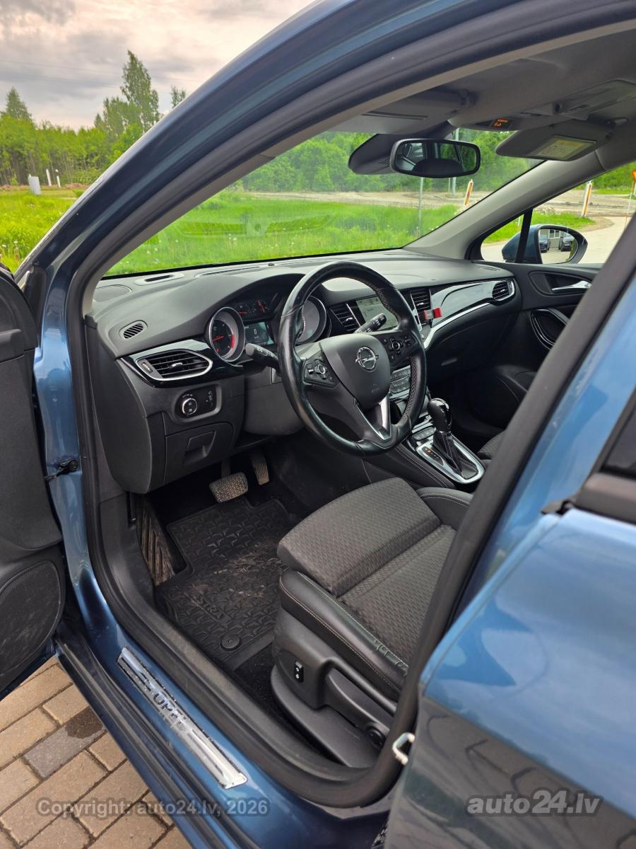 Blue Opel Astra 2016 in Tartu, with an engine capacity of 1.60 L and mileage of 53 thousand km for 11900 €, photo 11 on AUTOMOTO.COM.LV