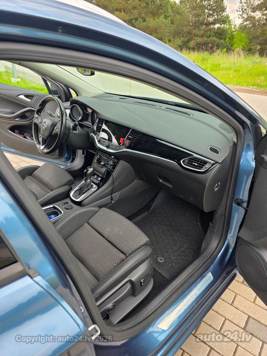 Blue Opel Astra 2016 in Tartu, with an engine capacity of 1.60 L and mileage of 53 thousand km for 11900 €, photo 12 on AUTOMOTO.COM.LV