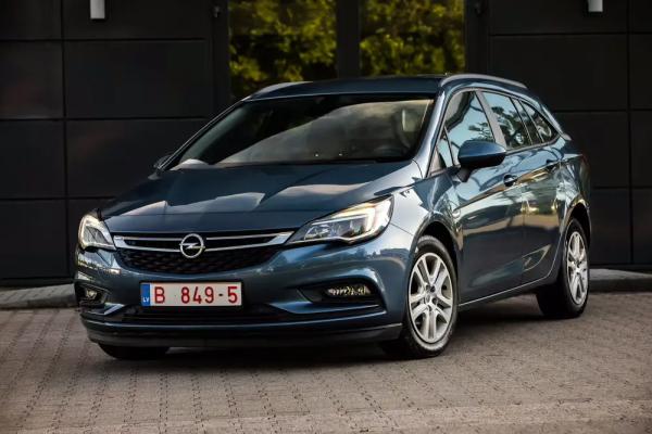 Zils Opel Astra 2016 Jelgava, ar dzinēja tilpumu 1.60 L un nobraukumu 220 tūkst. km par 6990 €, foto 1 vietnē AUTOMOTO.COM.LV