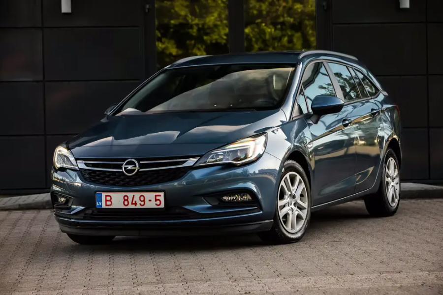 Zils Opel Astra 2016 Jelgava, ar dzinēja tilpumu 1.60 L un nobraukumu 220 tūkst. km par 6990 €, foto 1 vietnē AUTOMOTO.COM.LV
