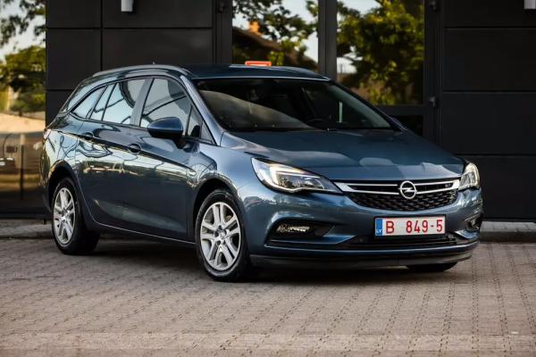 Zils Opel Astra 2016 Jelgava, ar dzinēja tilpumu 1.60 L un nobraukumu 220 tūkst. km par 6990 €, foto 3 vietnē AUTOMOTO.COM.LV