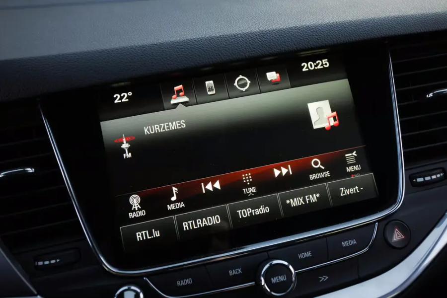 Zils Opel Astra 2016 Jelgava, ar dzinēja tilpumu 1.60 L un nobraukumu 220 tūkst. km par 6990 €, foto 19 vietnē AUTOMOTO.COM.LV