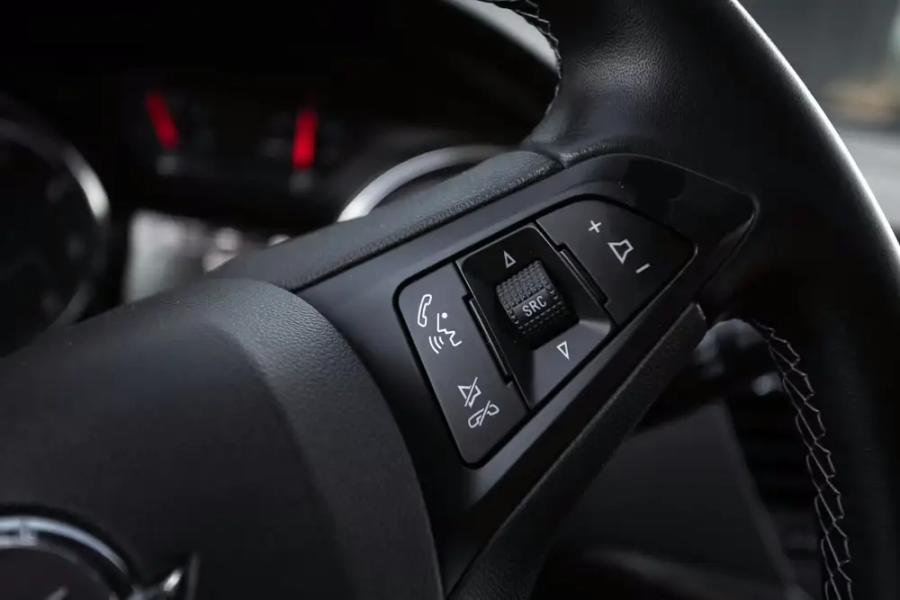Zils Opel Astra 2016 Jelgava, ar dzinēja tilpumu 1.60 L un nobraukumu 220 tūkst. km par 6990 €, foto 25 vietnē AUTOMOTO.COM.LV