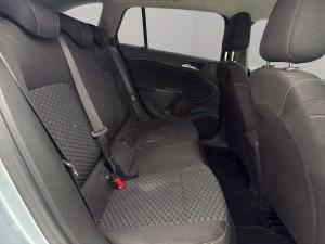 Zils Opel Astra 2016 Viļņa, ar dzinēja tilpumu 1.60 L un nobraukumu 217 tūkst. km par 4799 €, foto 10 vietnē AUTOMOTO.COM.LV