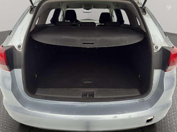 Blue Opel Astra 2016 in Vilnius, with an engine capacity of 1.60 L and mileage of 217 thousand km for 4799 €, photo 10 on AUTOMOTO.COM.LV