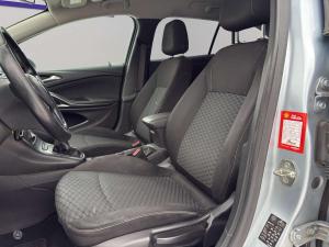 Zils Opel Astra 2016 Viļņa, ar dzinēja tilpumu 1.60 L un nobraukumu 217 tūkst. km par 4799 €, foto 15 vietnē AUTOMOTO.COM.LV