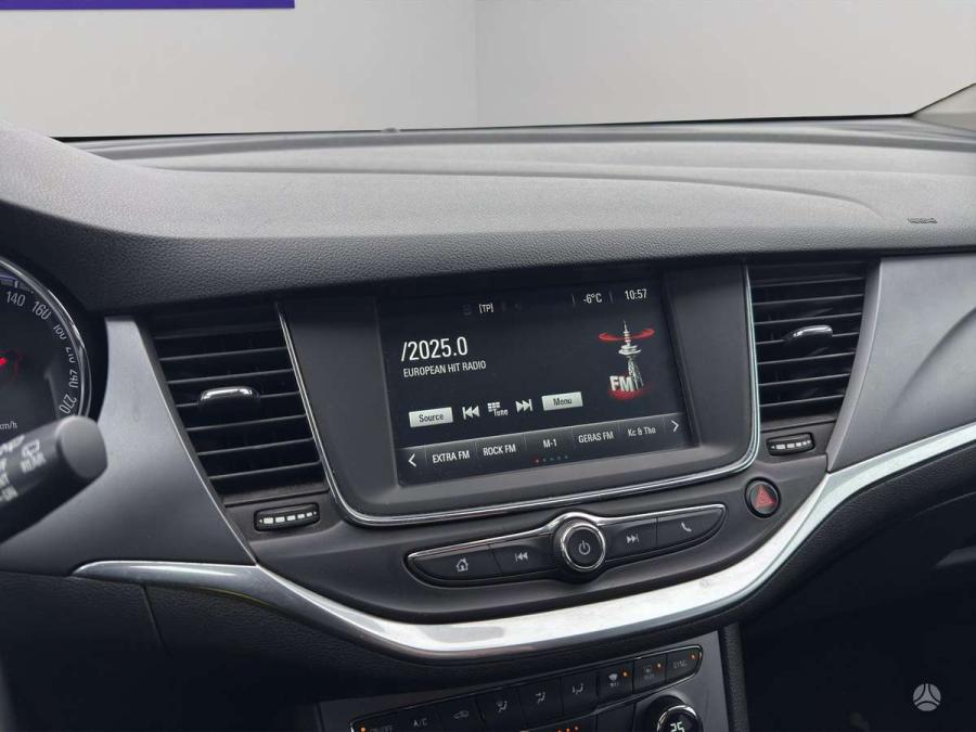 Zils Opel Astra 2016 Viļņa, ar dzinēja tilpumu 1.60 L un nobraukumu 217 tūkst. km par 4799 €, foto 18 vietnē AUTOMOTO.COM.LV