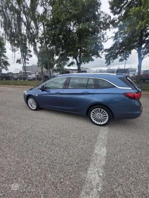 Blue Opel Astra 2016 in Marijampole, with an engine capacity of 1.60 L and mileage of 206 thousand km for 5450 €, photo 17 on AUTOMOTO.COM.LV