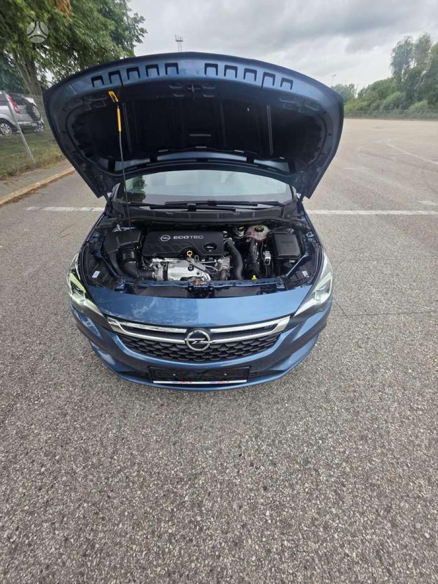 Blue Opel Astra 2016 in Marijampole, with an engine capacity of 1.60 L and mileage of 206 thousand km for 5450 €, photo 21 on AUTOMOTO.COM.LV