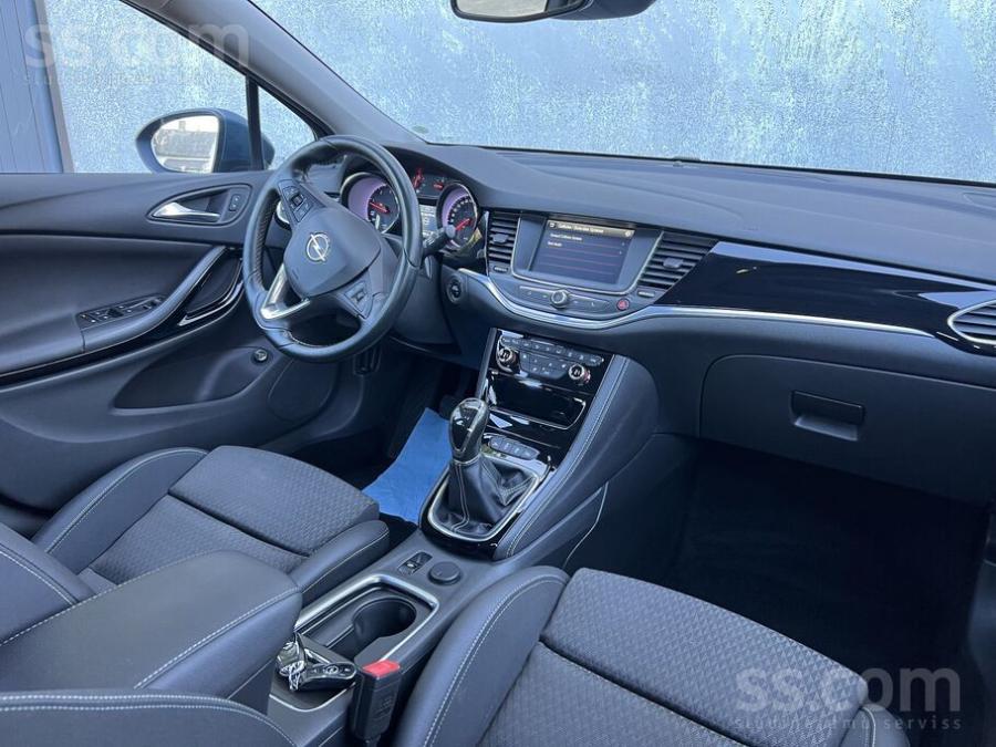 Blue Opel Astra 2016 in Liepaja, with an engine capacity of 1.60 L and mileage of 255 thousand km for 6150 €, photo 7 on AUTOMOTO.COM.LV