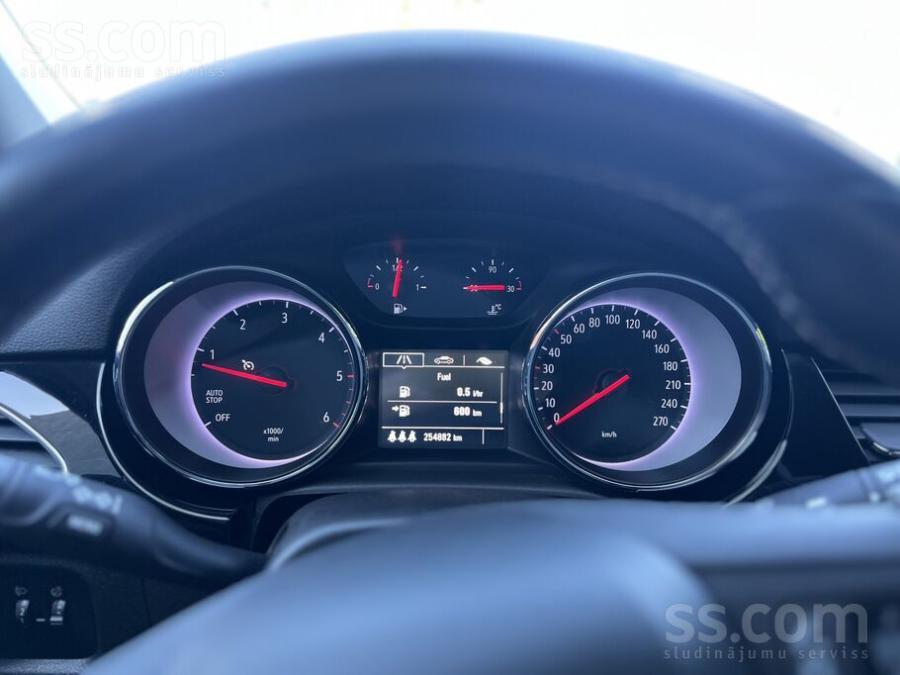 Blue Opel Astra 2016 in Liepaja, with an engine capacity of 1.60 L and mileage of 255 thousand km for 6150 €, photo 17 on AUTOMOTO.COM.LV