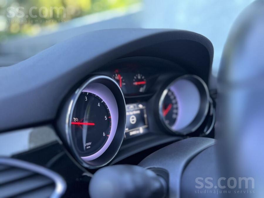 Blue Opel Astra 2016 in Liepaja, with an engine capacity of 1.60 L and mileage of 255 thousand km for 6150 €, photo 27 on AUTOMOTO.COM.LV