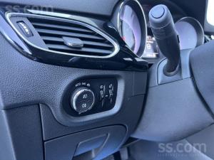 Blue Opel Astra 2016 in Liepaja, with an engine capacity of 1.60 L and mileage of 255 thousand km for 6150 €, photo 29 on AUTOMOTO.COM.LV